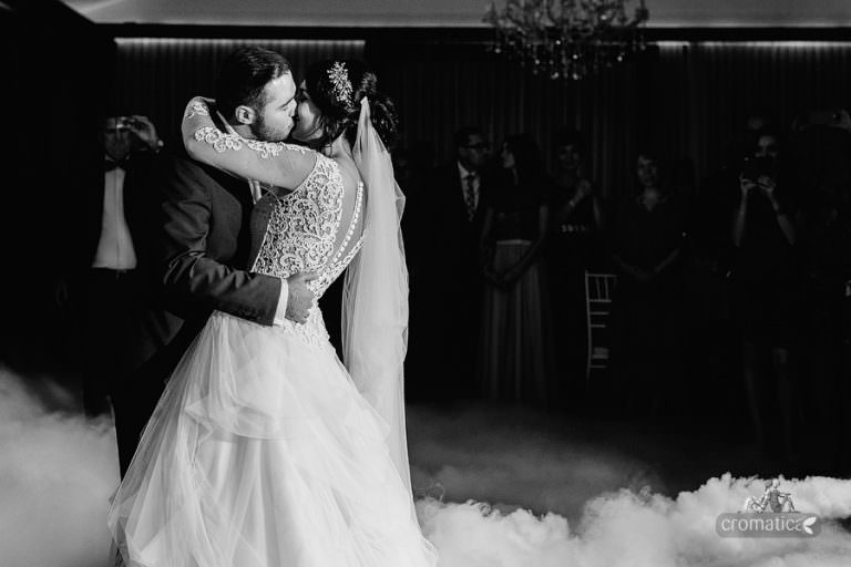 Giuliana & Tudor {Nuntă la Clubul Diplomatic} - Cromatica Photography